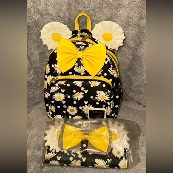 Loungefly | Bags | Loungefly Minnie Mouse Daisy Mini Backpack And ...